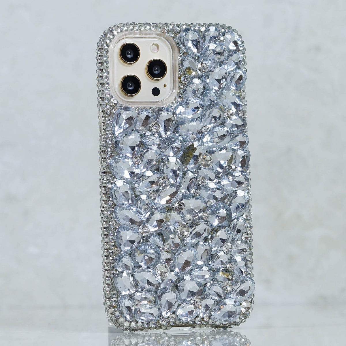 Bling cases handmade with crystals from Swarovski — LuxAddiction.com
